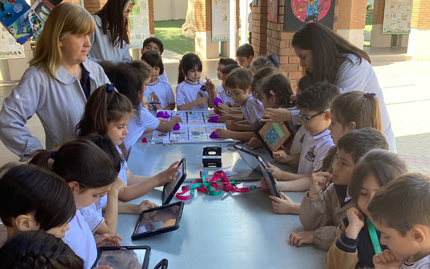 Feria Maker: Celebrando la Creatividad y la Innovación Estudiantil🤖 ...