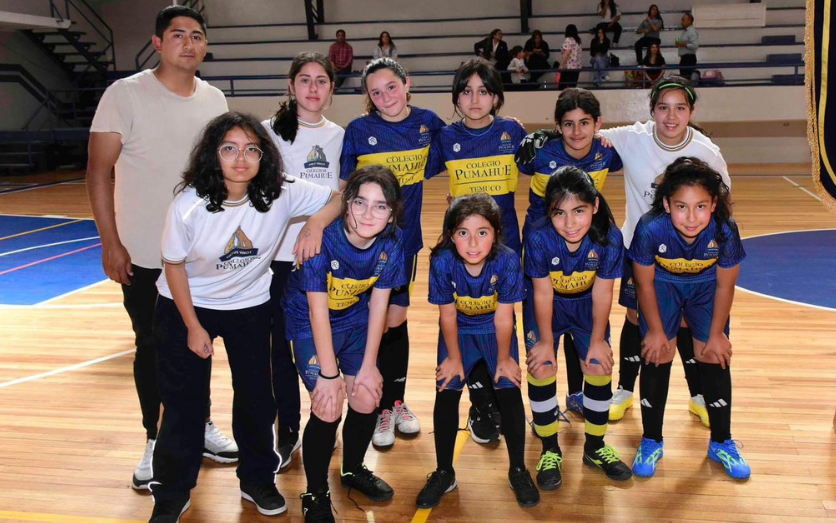 Fútbol femenino - Colegio Pumahue Temuco